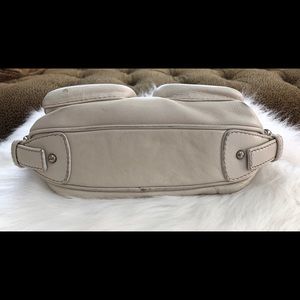 Marc Jacobs | Bags | Marc Jacobs Cream Colored Purse | Poshmark